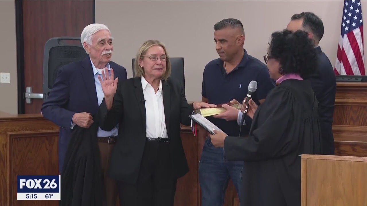 Historic swearing-in of first Latina justice of the peace in Fort Bend ...