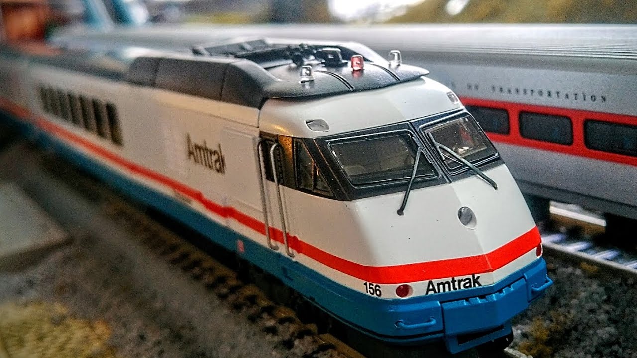 Amtrak RTL Turboliner 1st run. N scale compositions, runbys etc ...