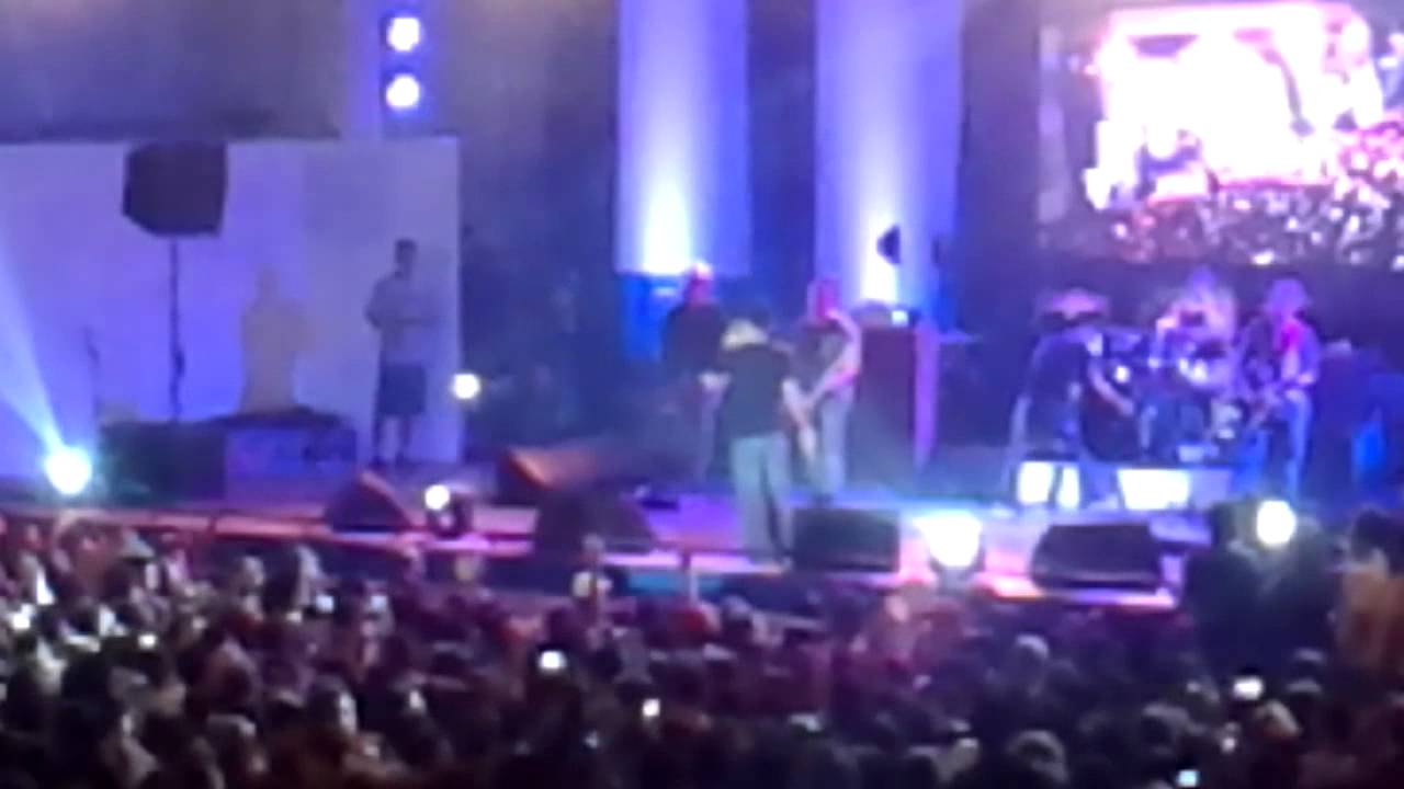 PNE concert one arena cainta - YouTube