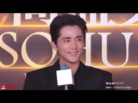 張新成ZhangXincheng 2023搜狐时尚盛典 SOHU Fashion Awards 【张新成StevenZhang】cr:芒果娱乐 - YouTube