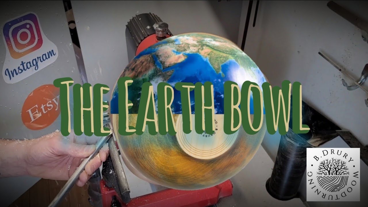 🌏 Woodturning the Earth....... Bowl. 🌍 - YouTube
