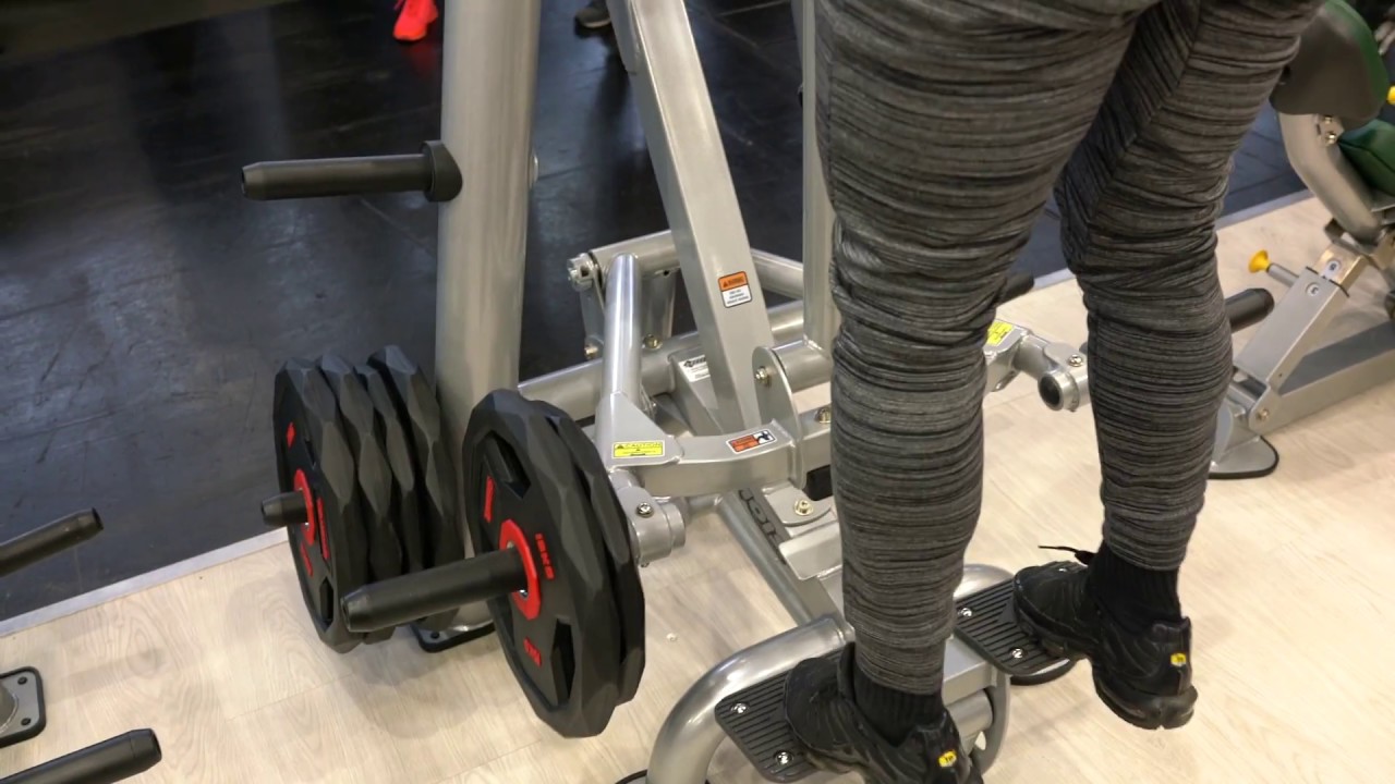 Michael Gundill teste une machine à mollets, Hoist, Roc-It - YouTube