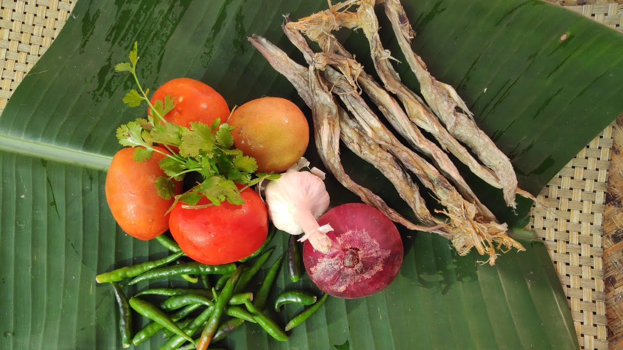 Dry fish recipe | kumno ban shet jhur ktung | khasi dish - YouTube