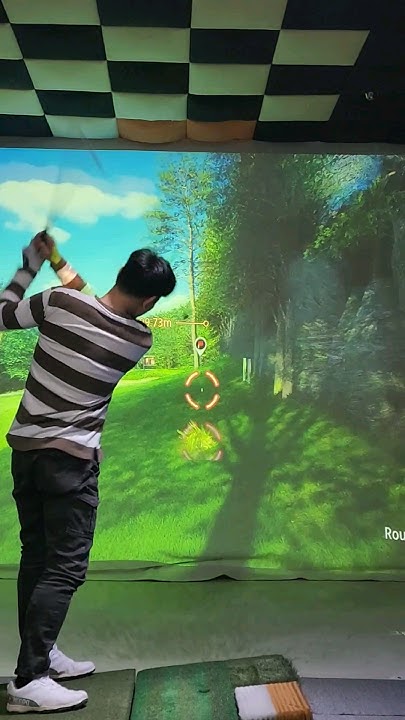 골프는 용기 그리고 아름다운 상상력 아입니까 😱ㅋ짱똘과나무사이 딱112미터 ㅎ 골프존 골프 골프레슨 스크린골프 퍼터 퍼팅 필드골프 필드레슨 골프장 필드