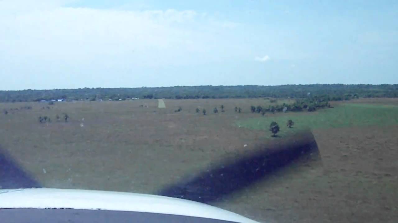 Aterrizaje Cessna Turbo 206 en Pto. Trujillo Pista 17 - YouTube