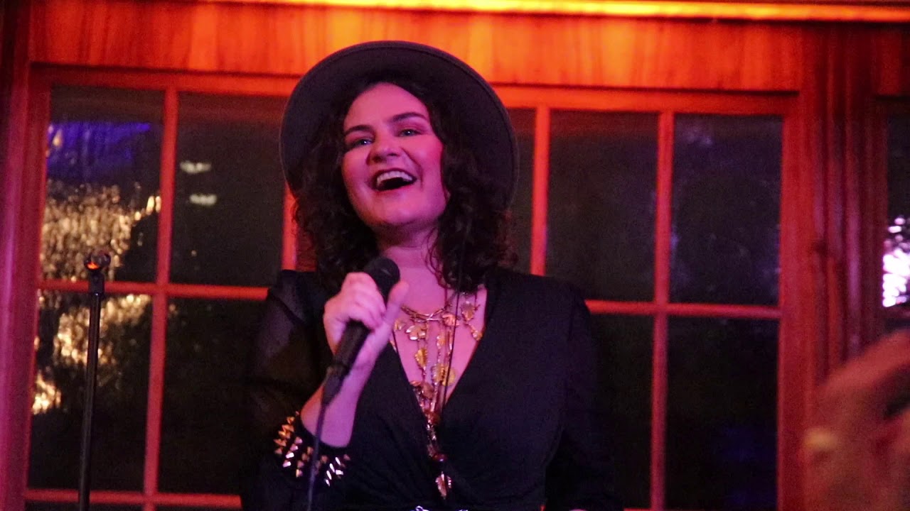 Reichshof Unplugged 2.0 mit Mimi Schell und Dennis Durant - YouTube