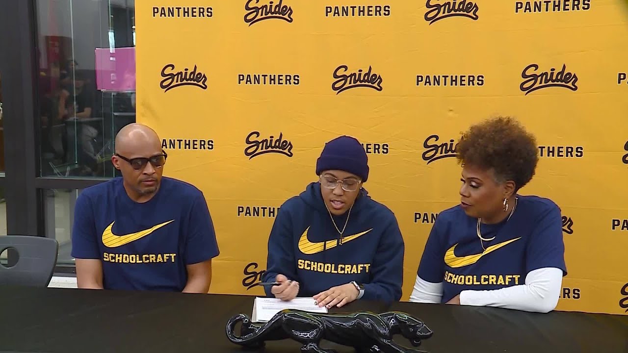 Kyra Parker full interview on signing with Schoolcraft College - YouTube