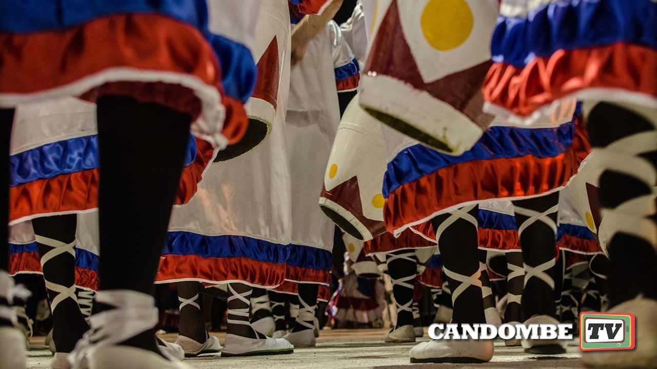 Desfile Oficial de Llamadas 2015 - Día Jueves - Candombe TV - YouTube
