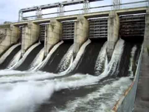 E.B. Campbell Hydrdoelectric Station - Spilling Water 2005 - YouTube