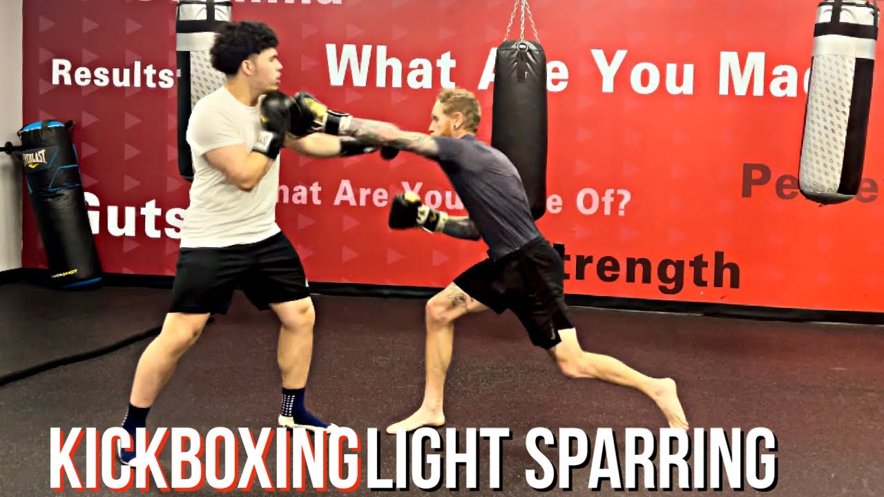 Kickboxing Light Sparring - YouTube