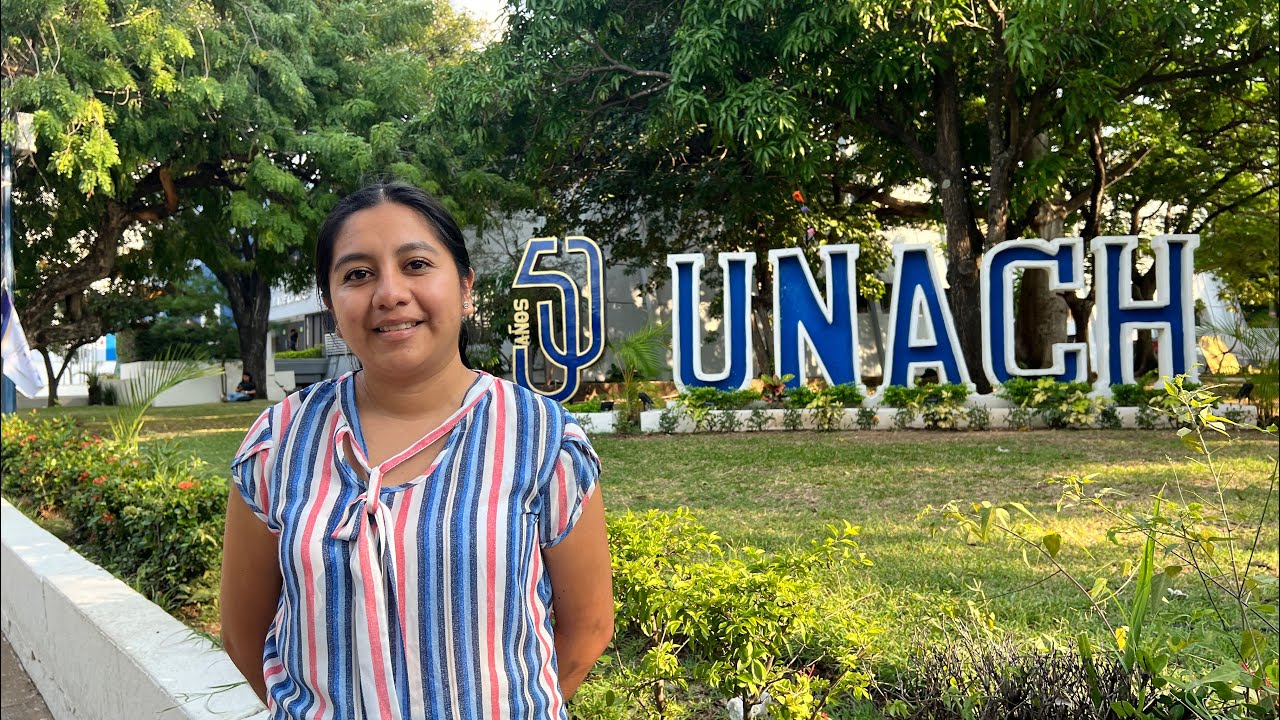 Entrevista con Lesly Morales - YouTube