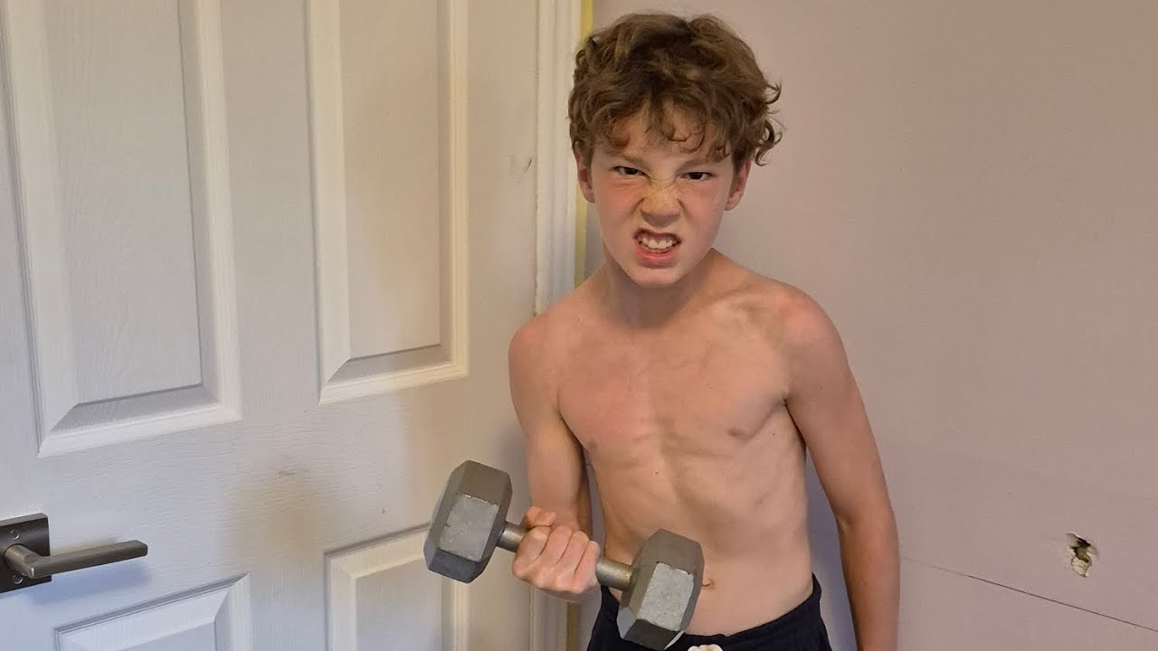 Who can lift a 15 pound weight the most? Strong 11 year old vs 15 year ...