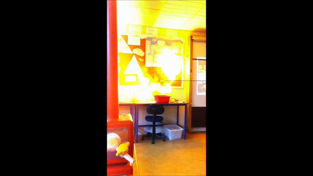 Methane and Oxygen Balloon Explosion - YouTube