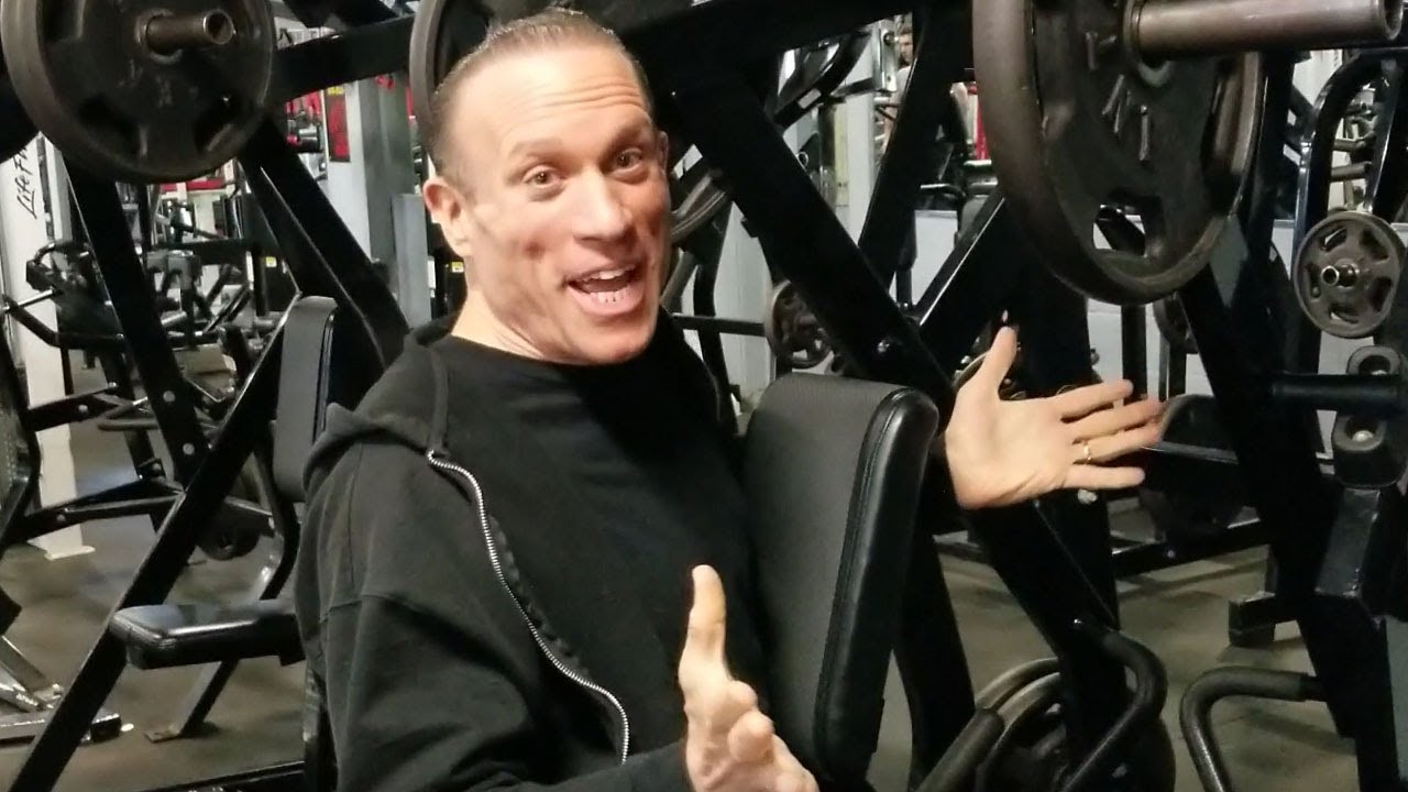 DAVE PALUMBO TRAINS AT BEV'S GYM! - YouTube