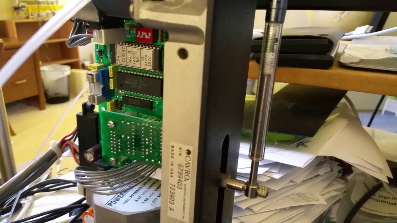 Cavro Pump Controlled by LabScript (C) - YouTube