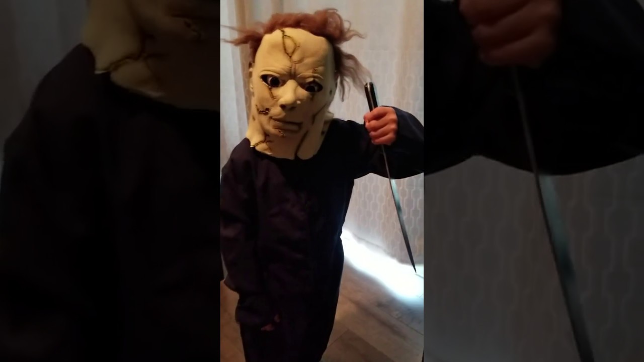 Mini Michael Myers Animatronic - YouTube