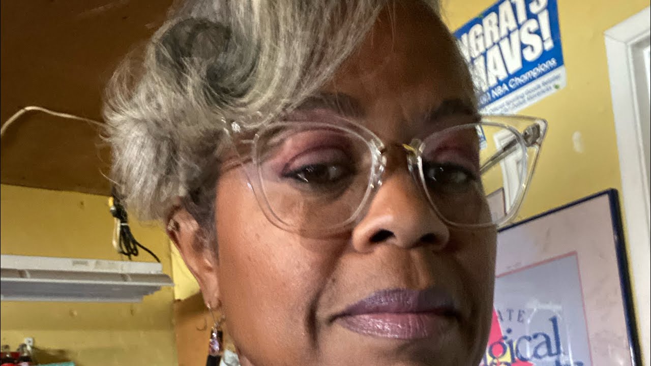Tuesday Moti: Follow Me…! #uncommonfavor #tuesdaymoti #faith 🌸🌸 - YouTube