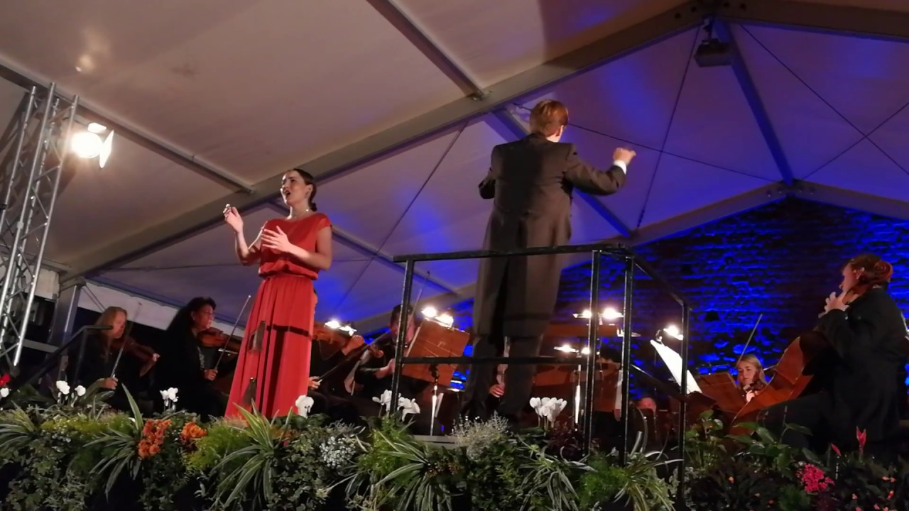 Marie-Audrey Schatz, G. Bizet, Arie der Micaela - YouTube