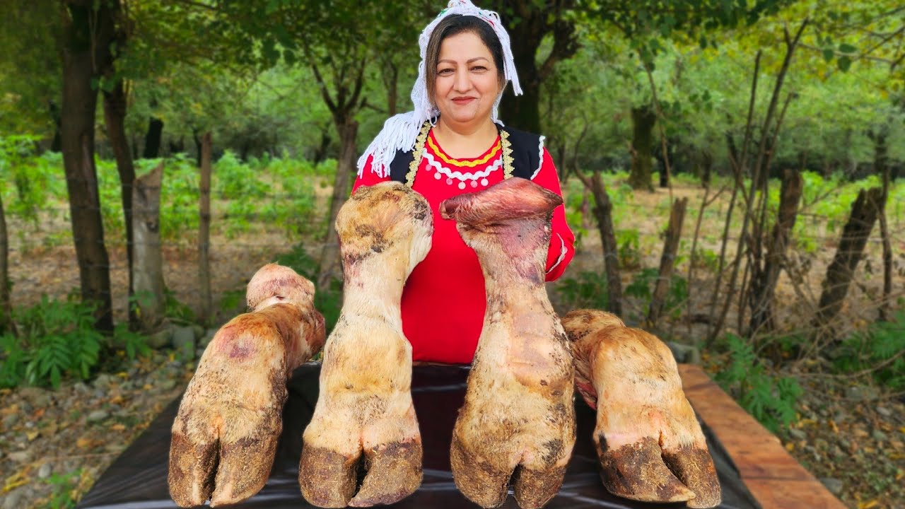 Cow's Feet Soup ! Beef Hooves Recipe ☆ Rural Cuisine - YouTube