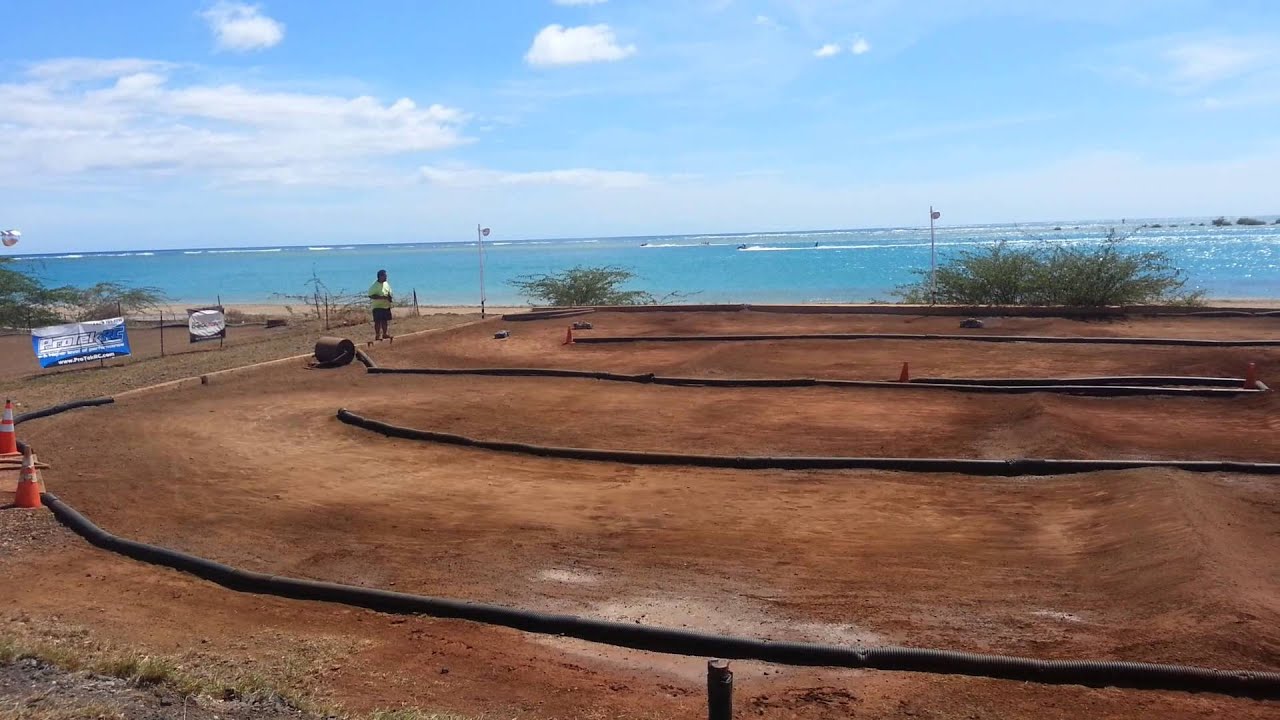 The Sandbox Hawaii r/c track - YouTube