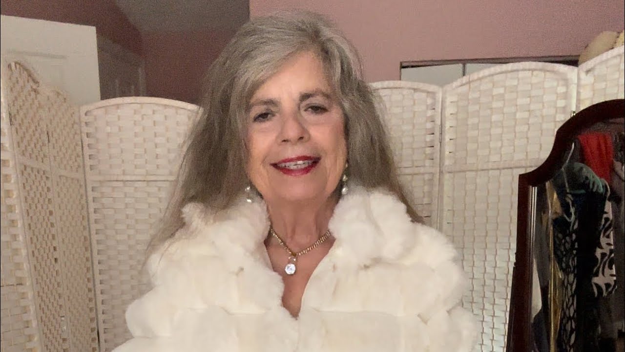 CHRISTINA’s Variety SHOW, 10/5/2024 MODEL #948, “White Elegance” - YouTube