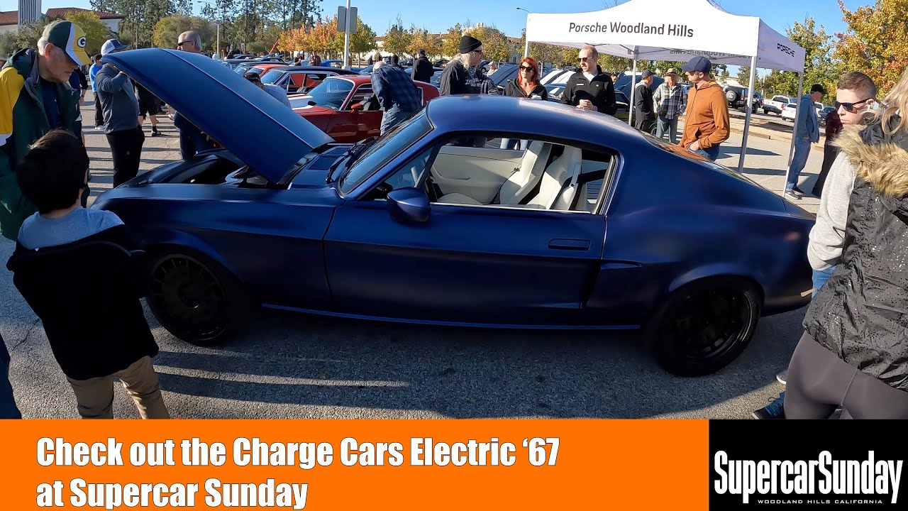 The Charge Cars '67 at Supercar Sunday with an interview - YouTube