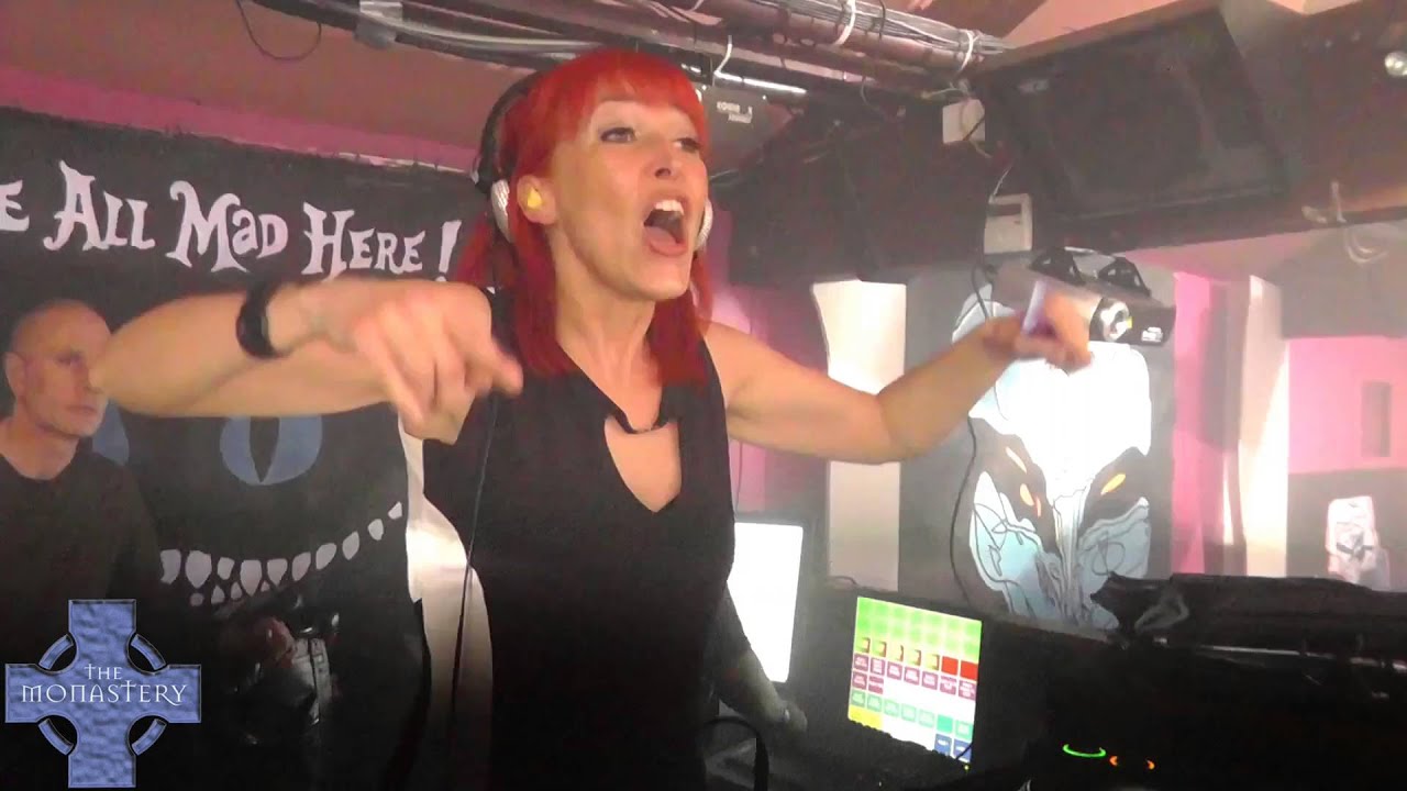 The Monastery - 04/03/2016 - Lisa Pin Up - YouTube