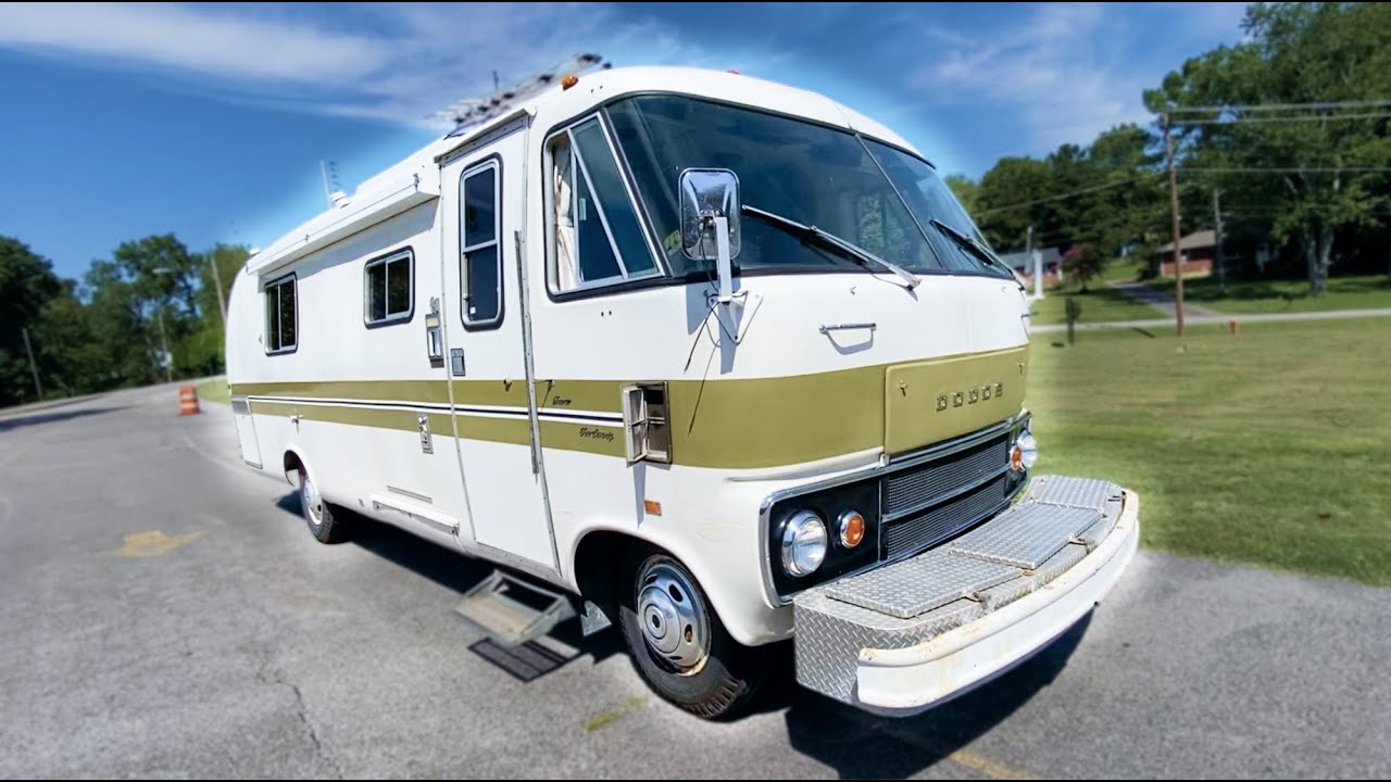 1973 Travco 270 walk-around and tour ~~~ Pre-renovation - YouTube