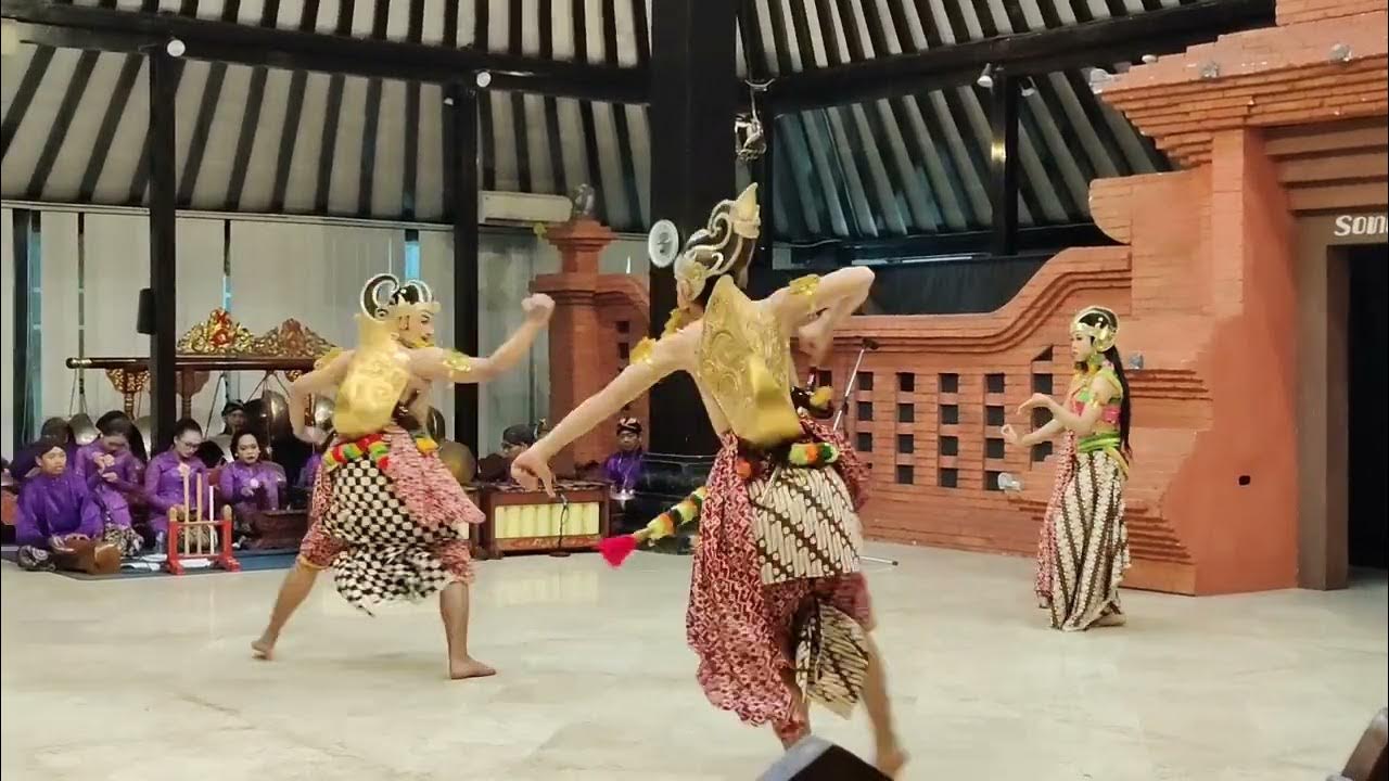 SEMBODRO LARUNG, Lakon Pertunjukan WAYANG ORANG di Museum Sonobudoyo Yogyakarta - YouTube