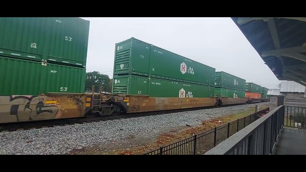 Norfolk Southern intermodal with 3 SD70ACe's in a row!! - YouTube