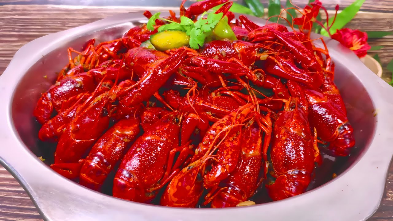 Easy Recipe | Chinese Specialty Crayfish - YouTube