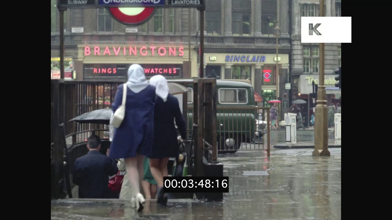 Grim London in the Rain, 1960s, 1970s, HD from 35mm | Kinolibrary - YouTube
