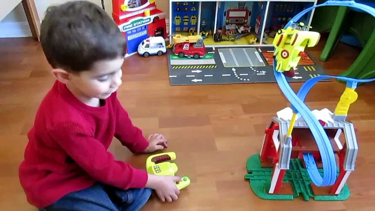 GeoTrax Airplane - YouTube