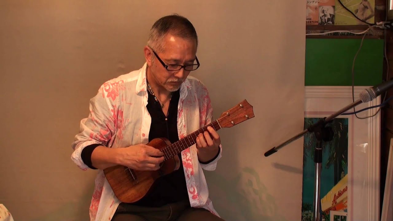 japanese songs for schoolchildren - furusato on ukulele - YouTube