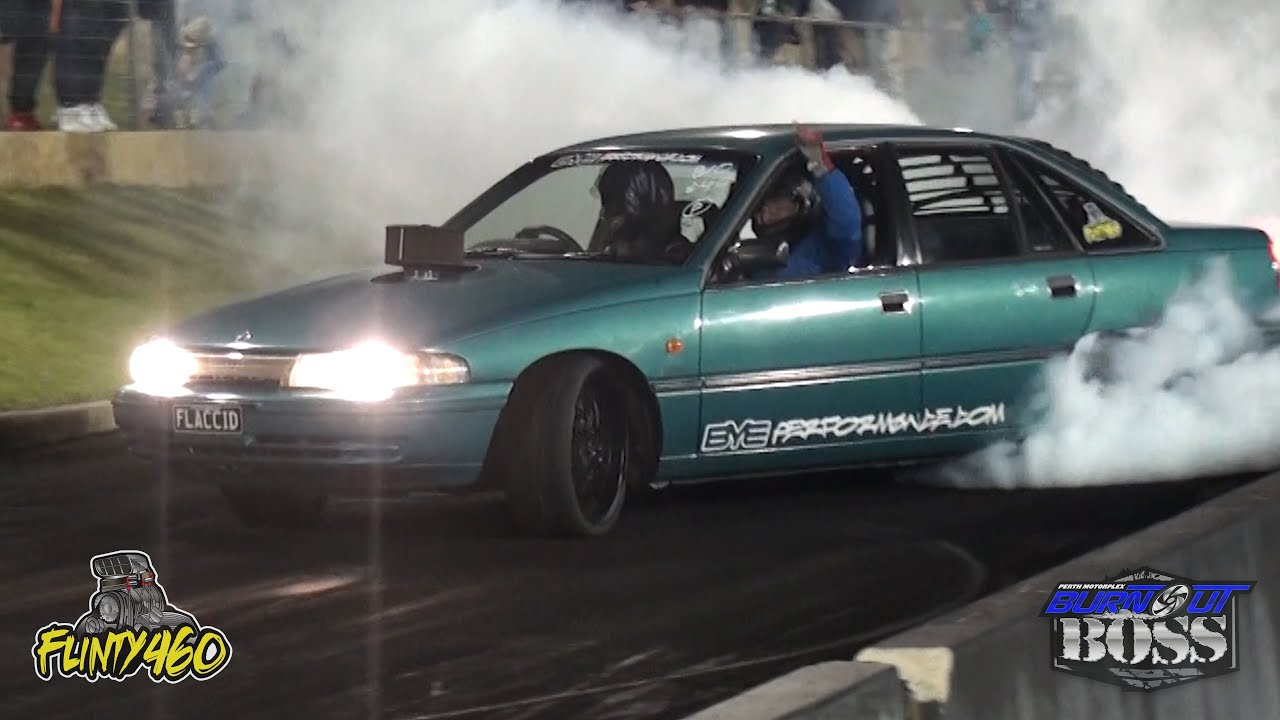 VP COMMODORE "FLACCID" RIPS A KILLER SKID AT BURNOUT BOSS - YouTube