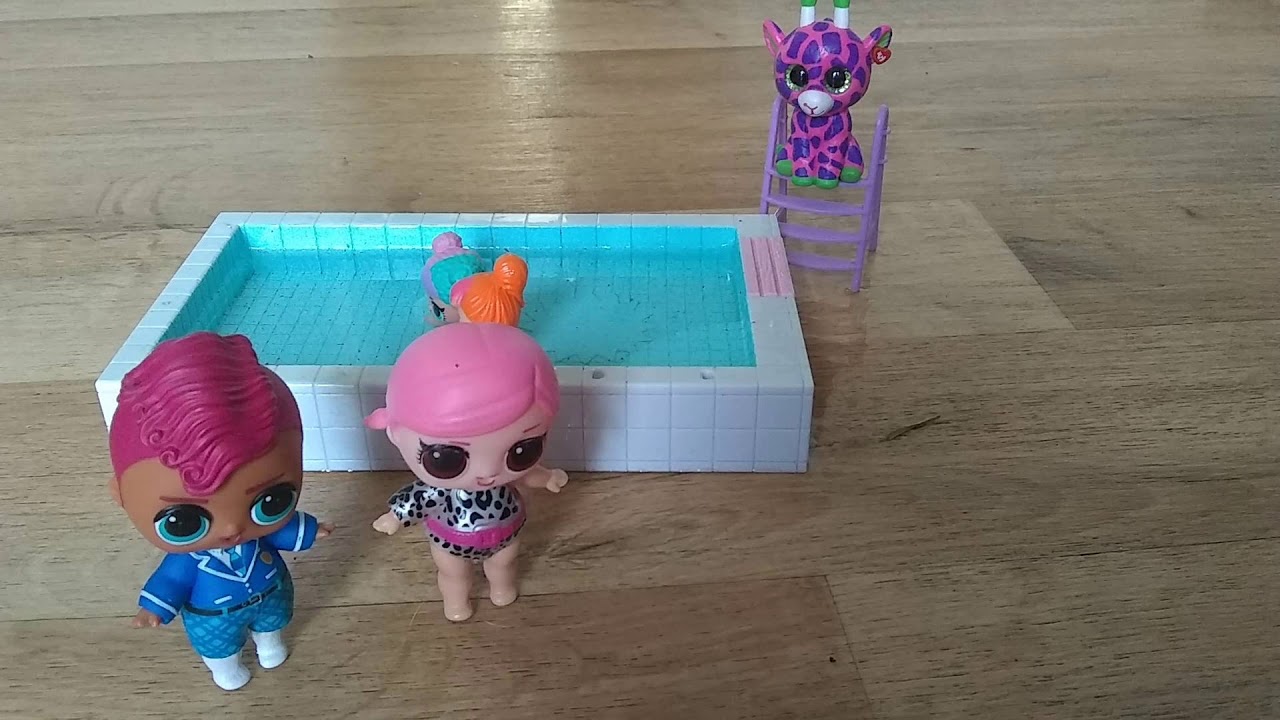 LOL pool party - YouTube