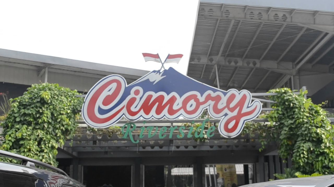 Cimory Riverside Puncak Bogor Parking Area - YouTube