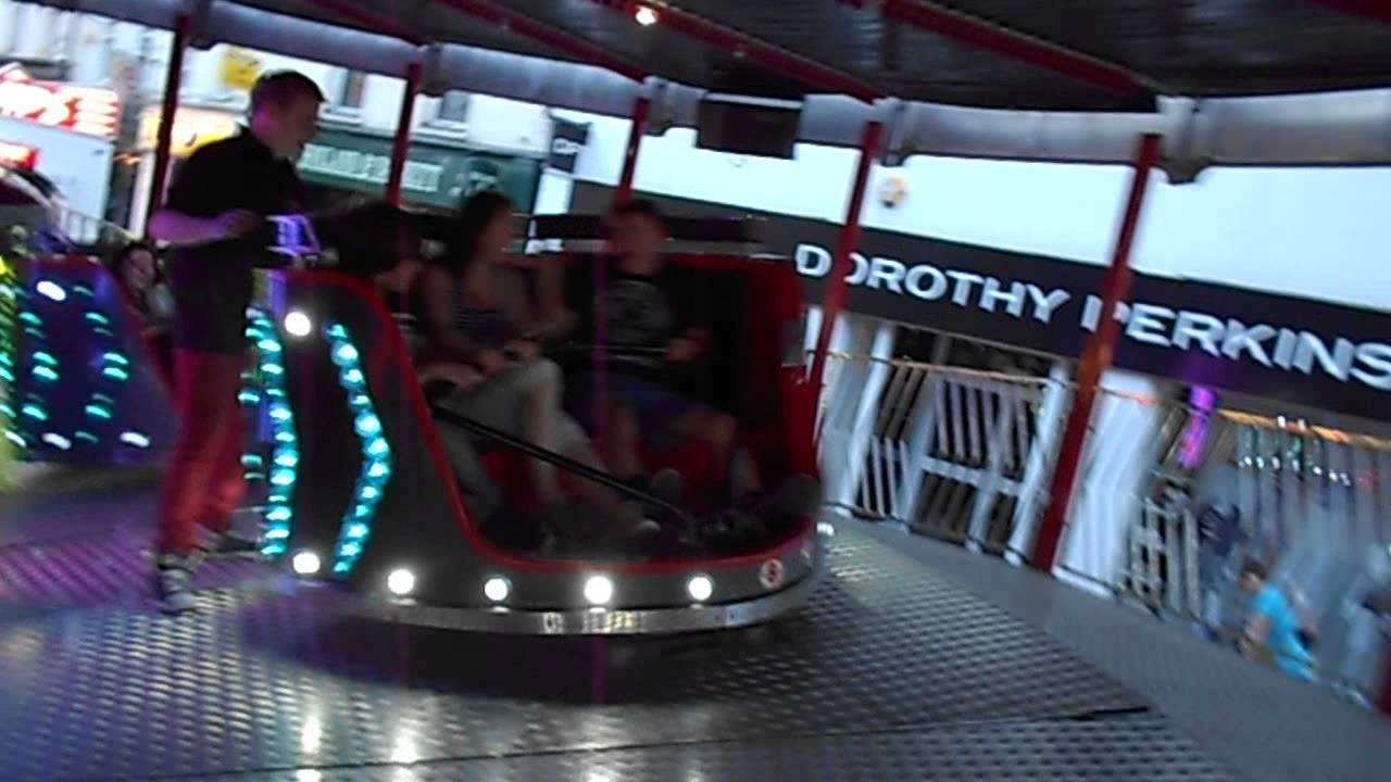 chris danter's - waltzer onride - YouTube