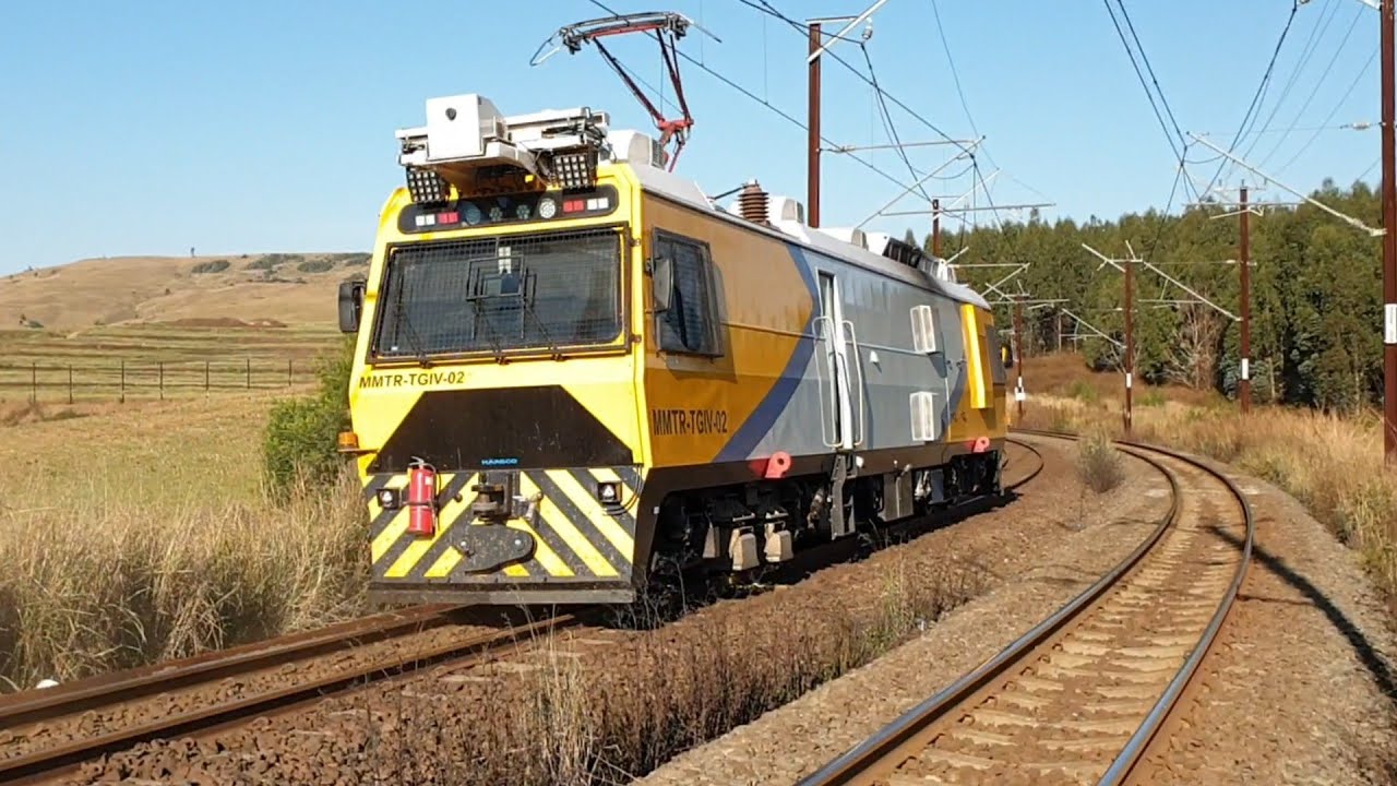 MMTR-TG-IV-02 inspection vehicle heading towards Durban just outside ...