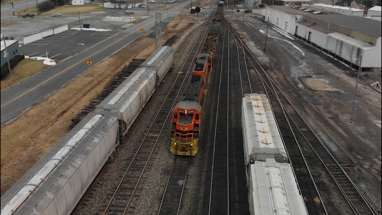 CF&E interchange train returns to Cole St yard - YouTube