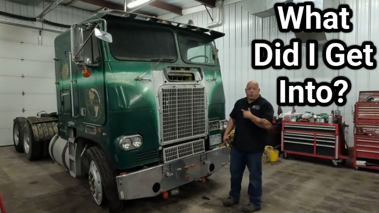 Green Cabover Freightliner Project For Grind N' Gears - YouTube