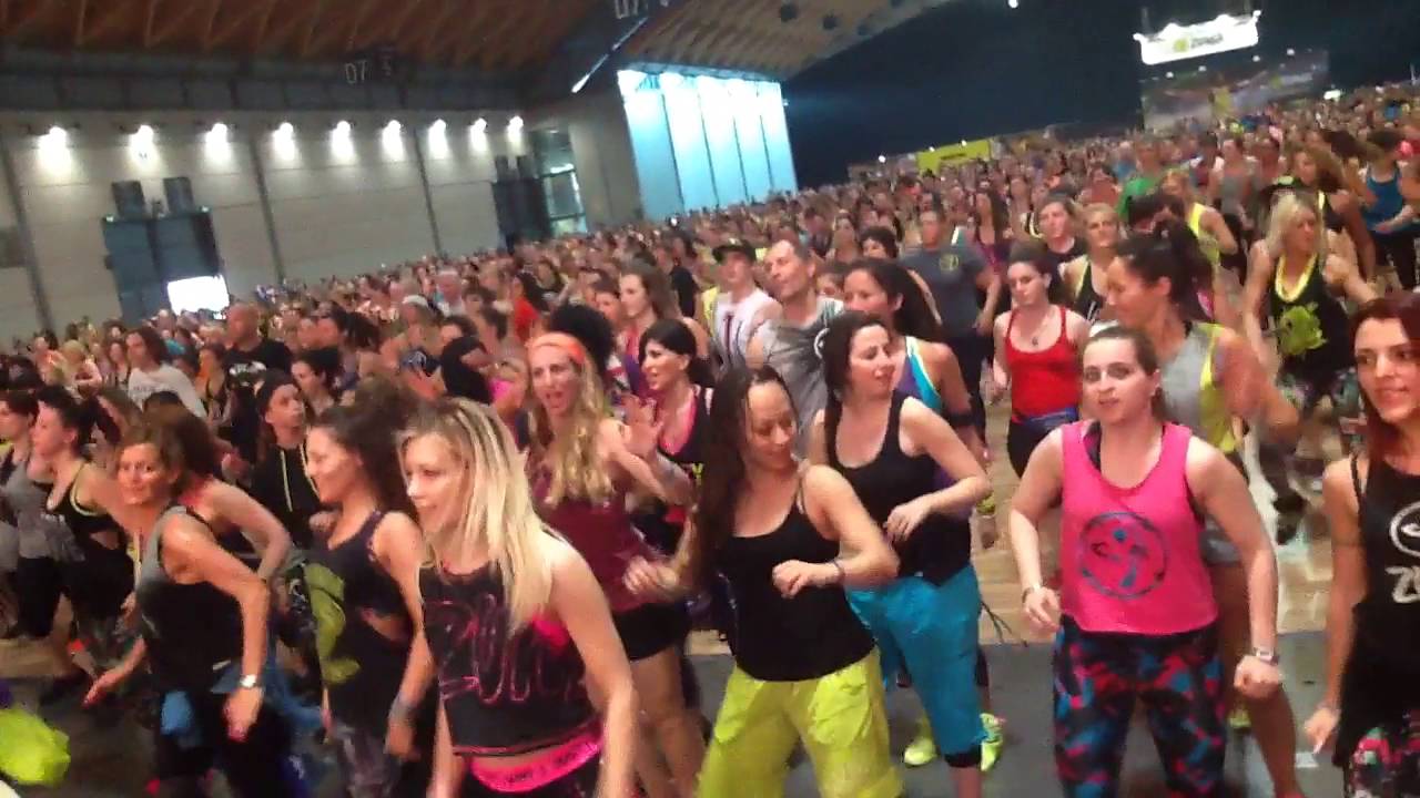 ZUMBA PEOPLE LIVE DIRECT AT RIMINI WELLNESS 2016 WITH BETO PEREZ ZUMBA ...