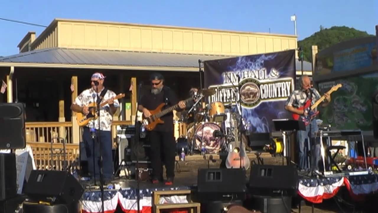 tim hall and buffalo country boom boom. - YouTube