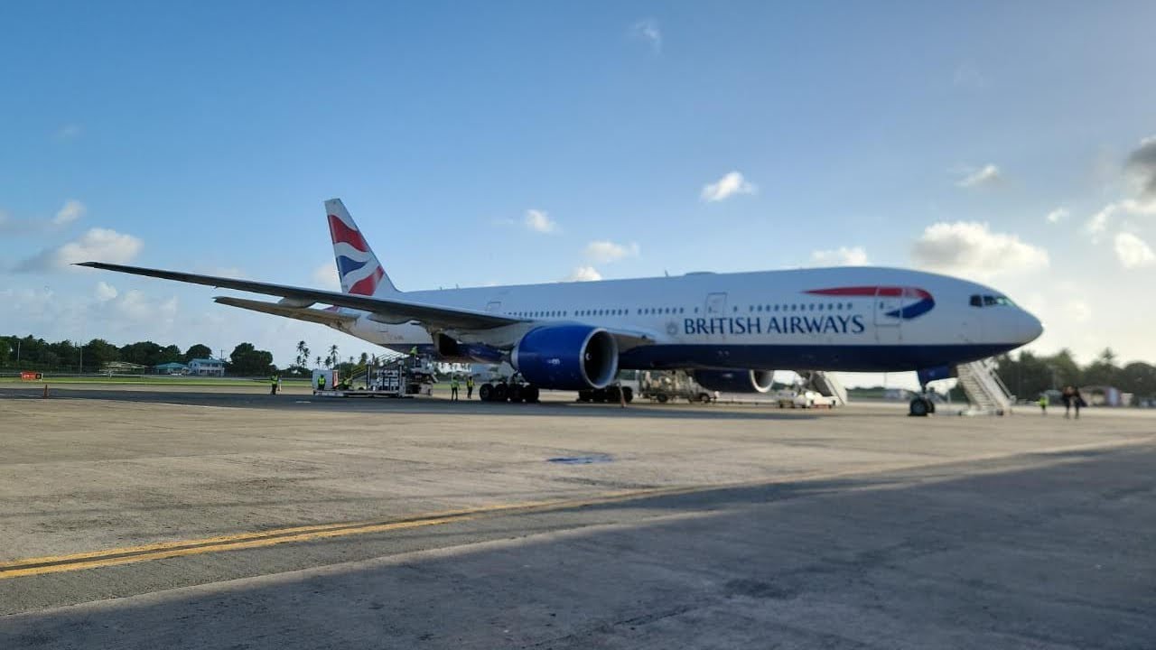 SHORT: Tobago Plane spotting British Airways flight BA2158 Taxiing ...