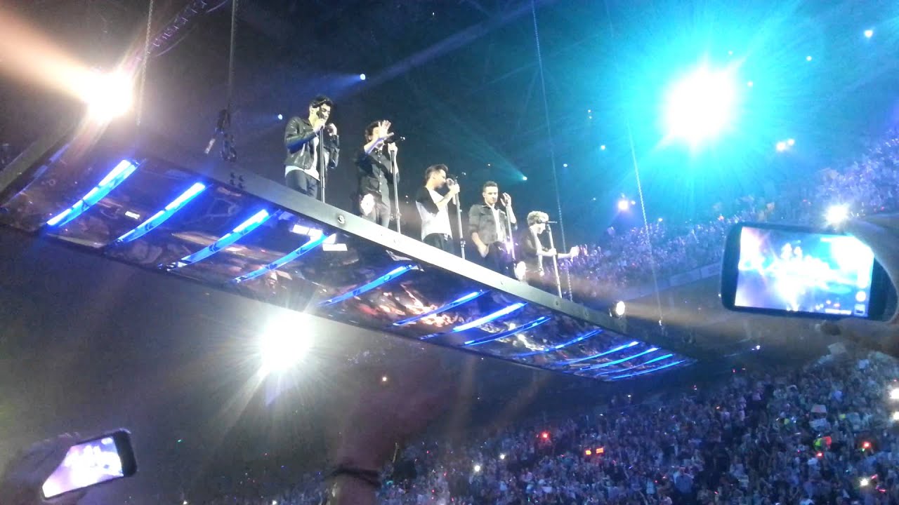One direction, o2 Arena, London, April 4th 2013. - YouTube