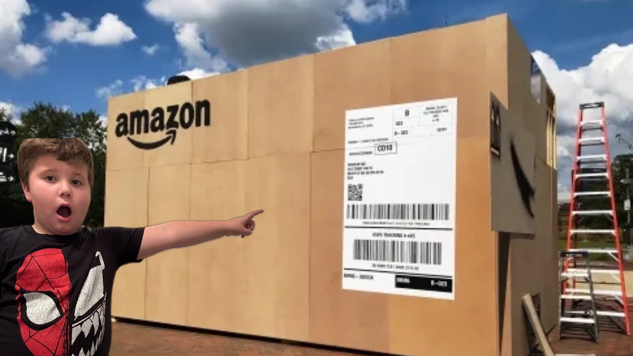 I Bought The World’s Biggest Amazon Box - YouTube