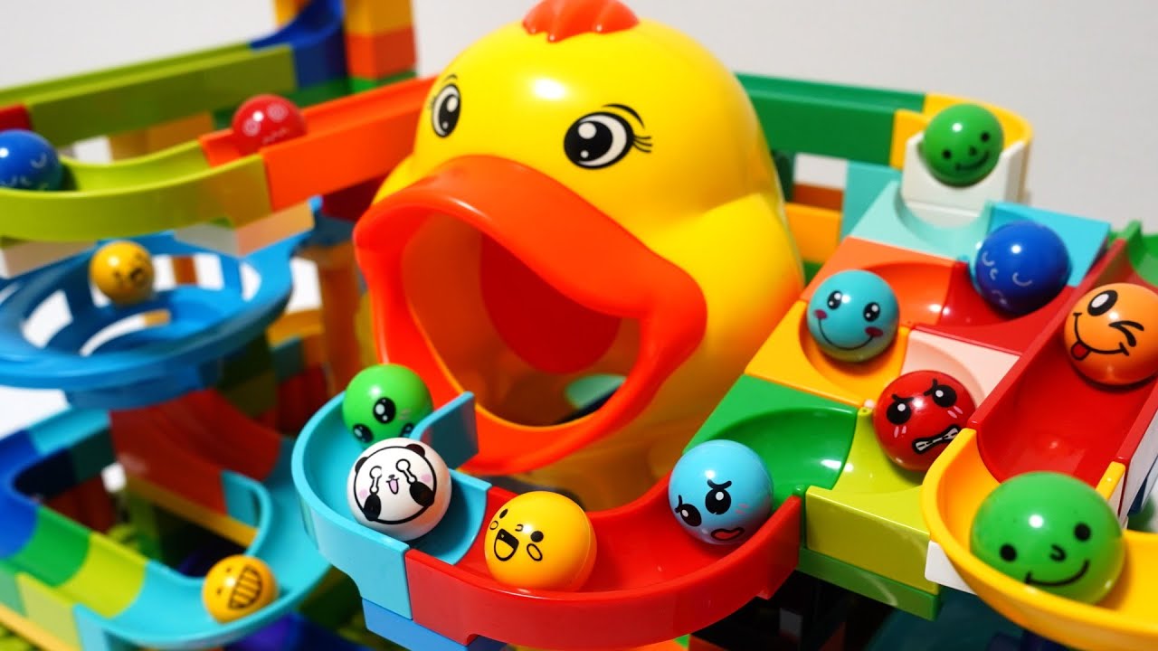 Satisfying Building Blocks Marble Surprise! A giant chick block coaster ...