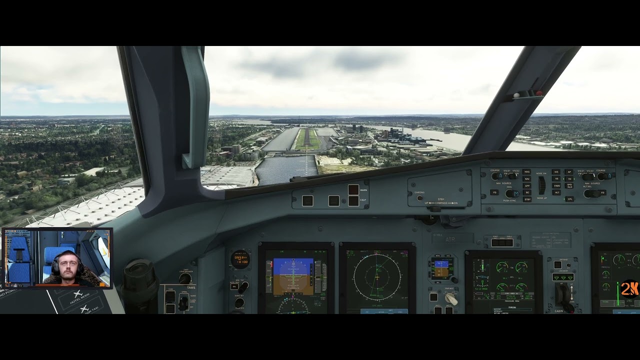 Early London City Arrival Runway 09 FULL - YouTube