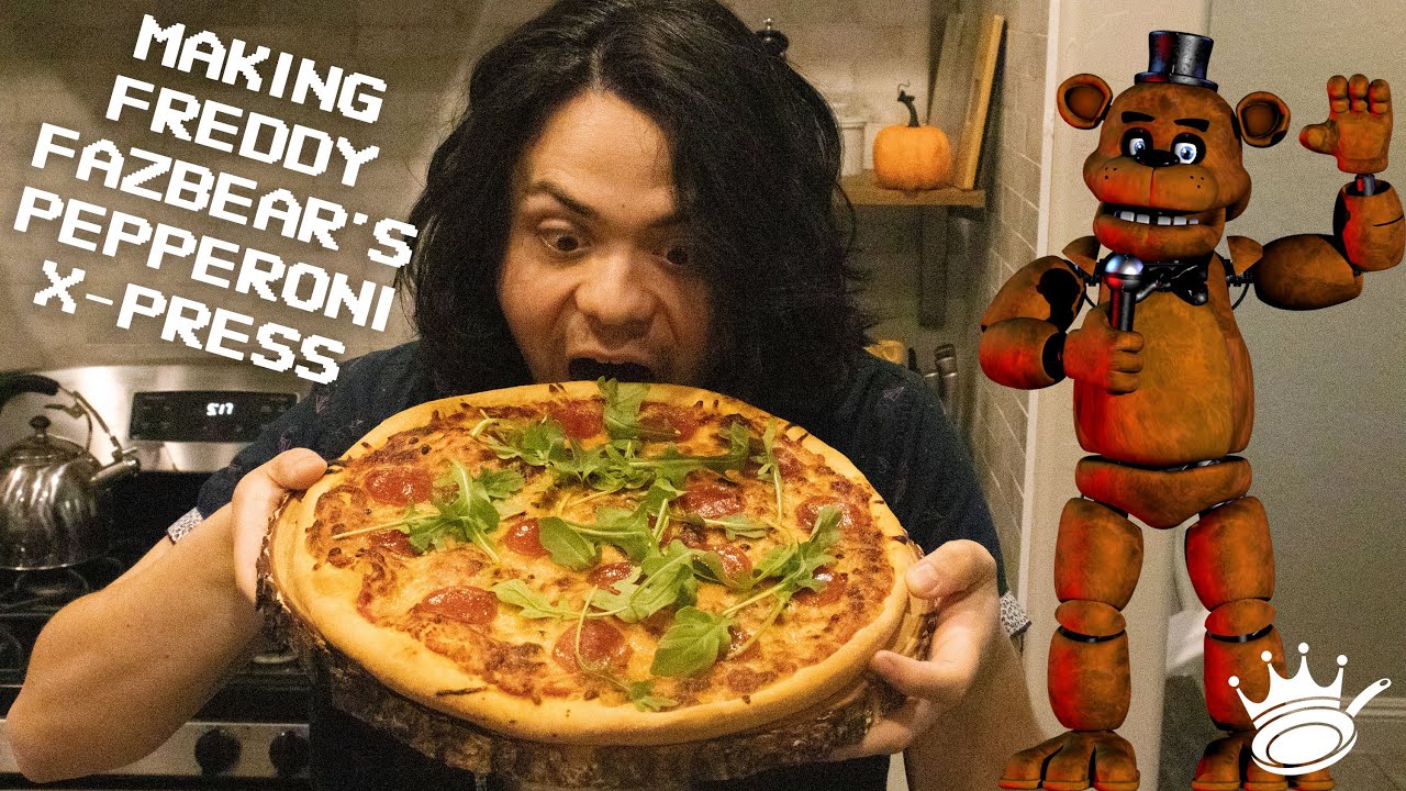 Five Nights at Freddy's PIZZA! | FNAF Foods - YouTube