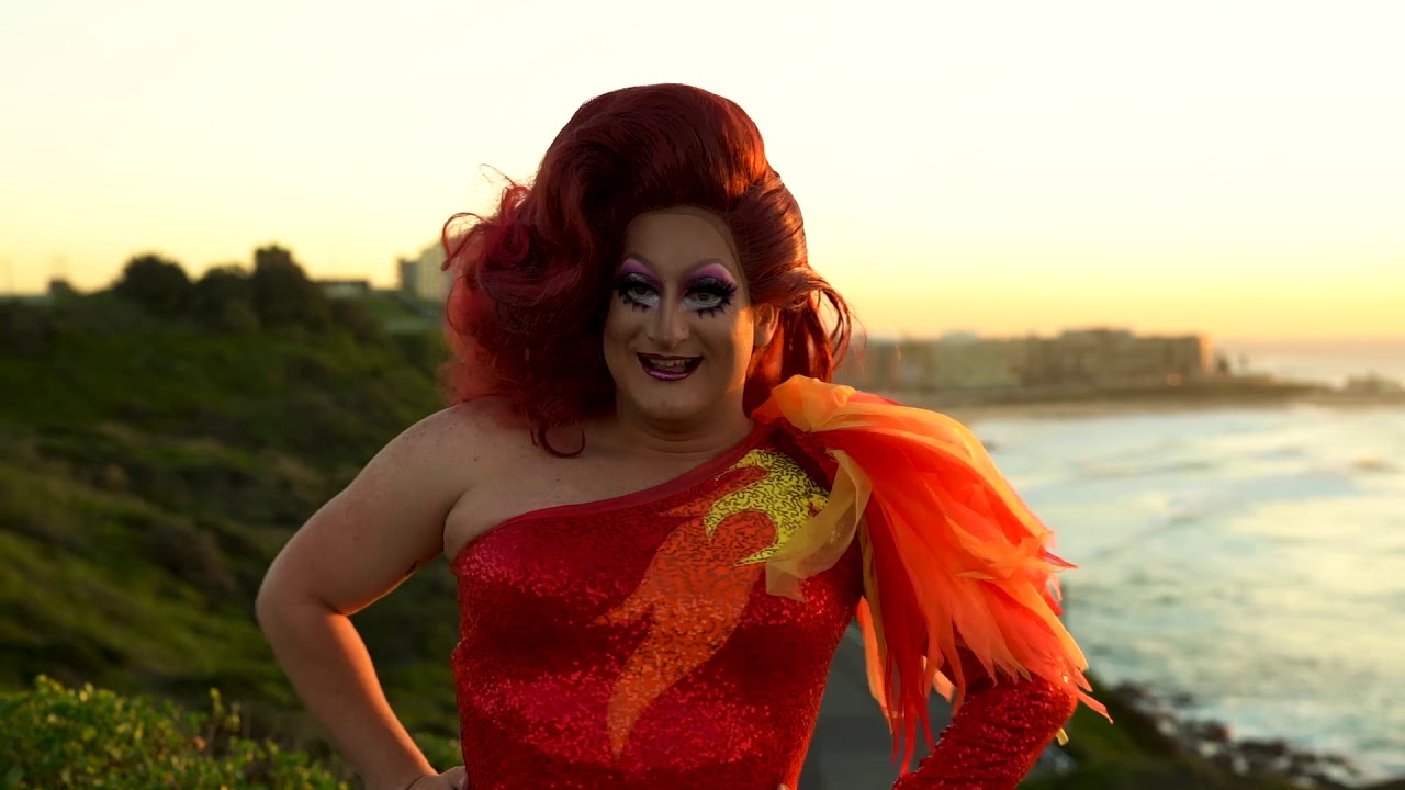 Queen of Newcastle - Timberlina - YouTube